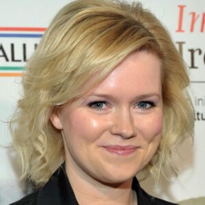 25 Autores de Livros de Amor que Você Deveria Conhecer